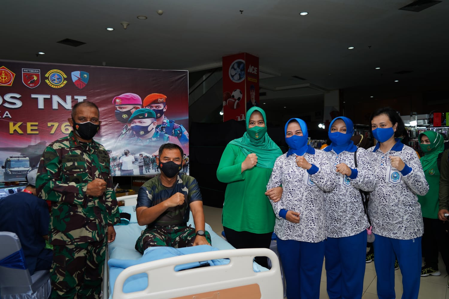 Tri Matra wilayah Kodam Pattimura gelar Donor Darah Semarakkan HUT TNI ...